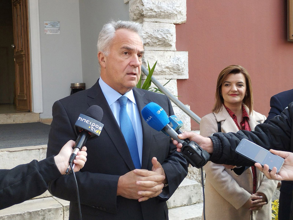 Επιστρέφουν αρμοδιότητες σε δημοτικά συμβούλια – Πρωινά Νέα